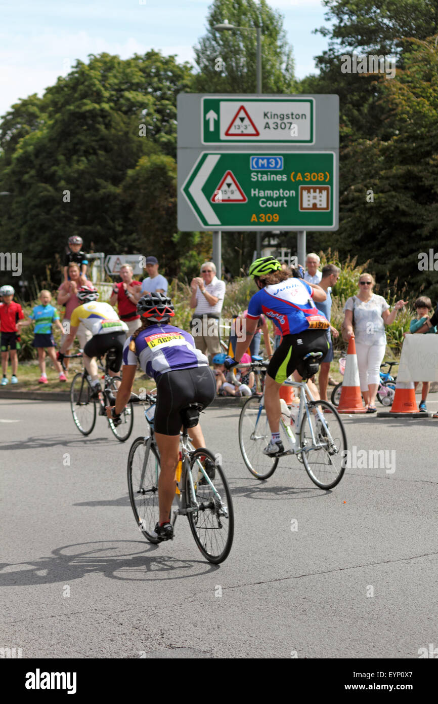 Roundabout london it professionals hi-res stock photography and images ...