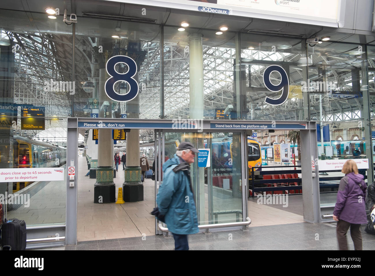 Manchester piccadilly rail station entrance hi-res stock photography ...