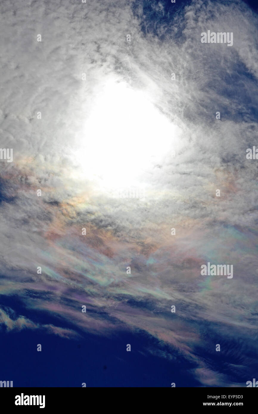 Circumhorizontal arc hi-res stock photography and images - Alamy