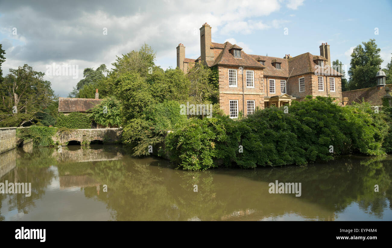 Groombridge Place Moated Manor House, Kent -3 Stock Photo - Alamy