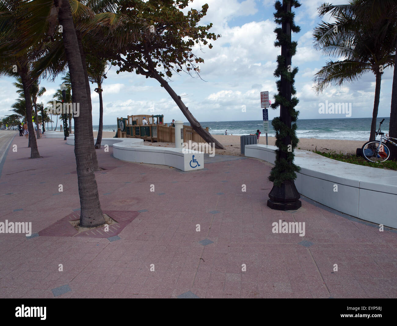 Beach access ramp Stock Photo - Alamy