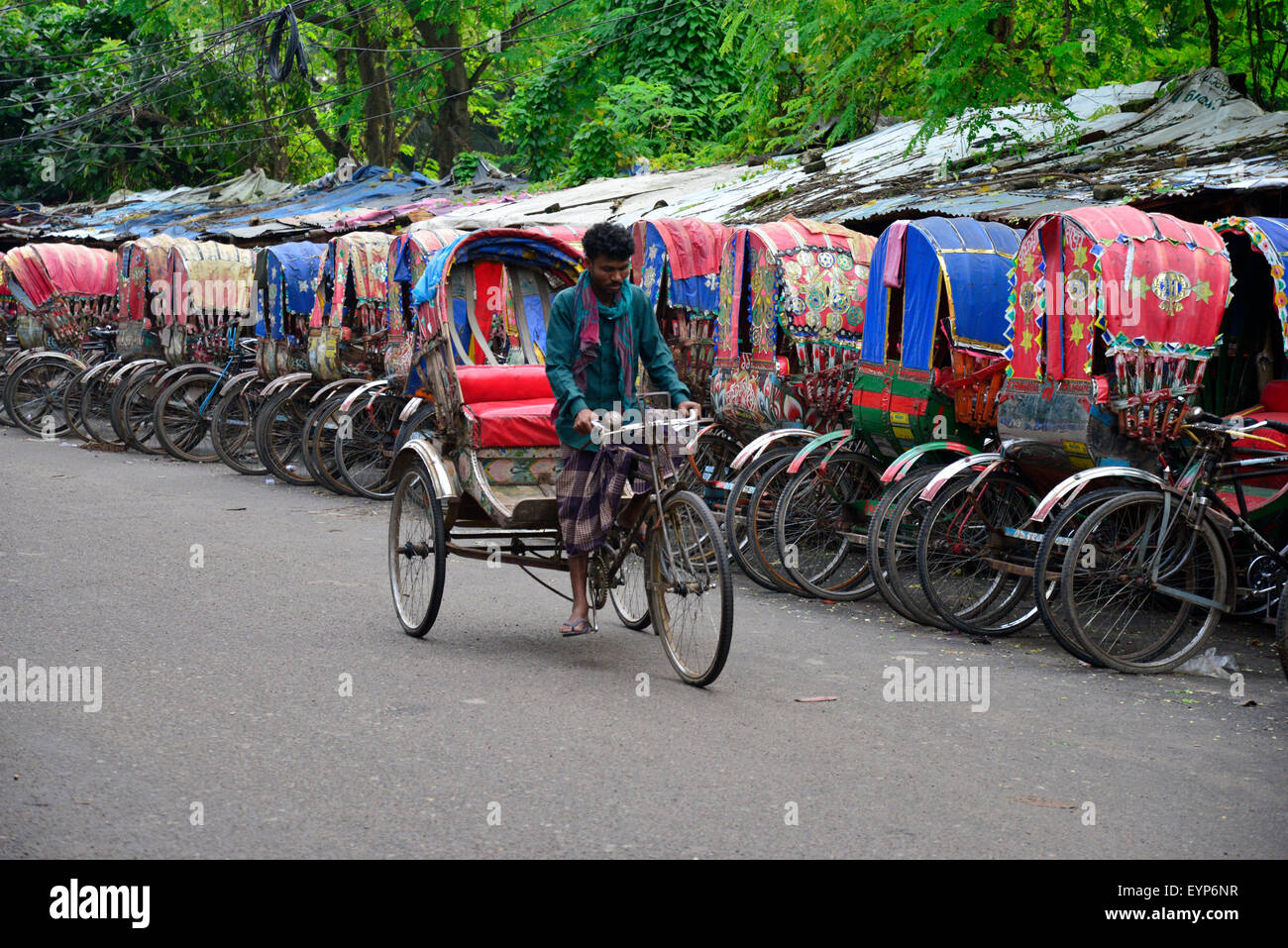 Rickshaw Driver In Dhaka Bangladesh Stock Photos & Rickshaw Driver In ...