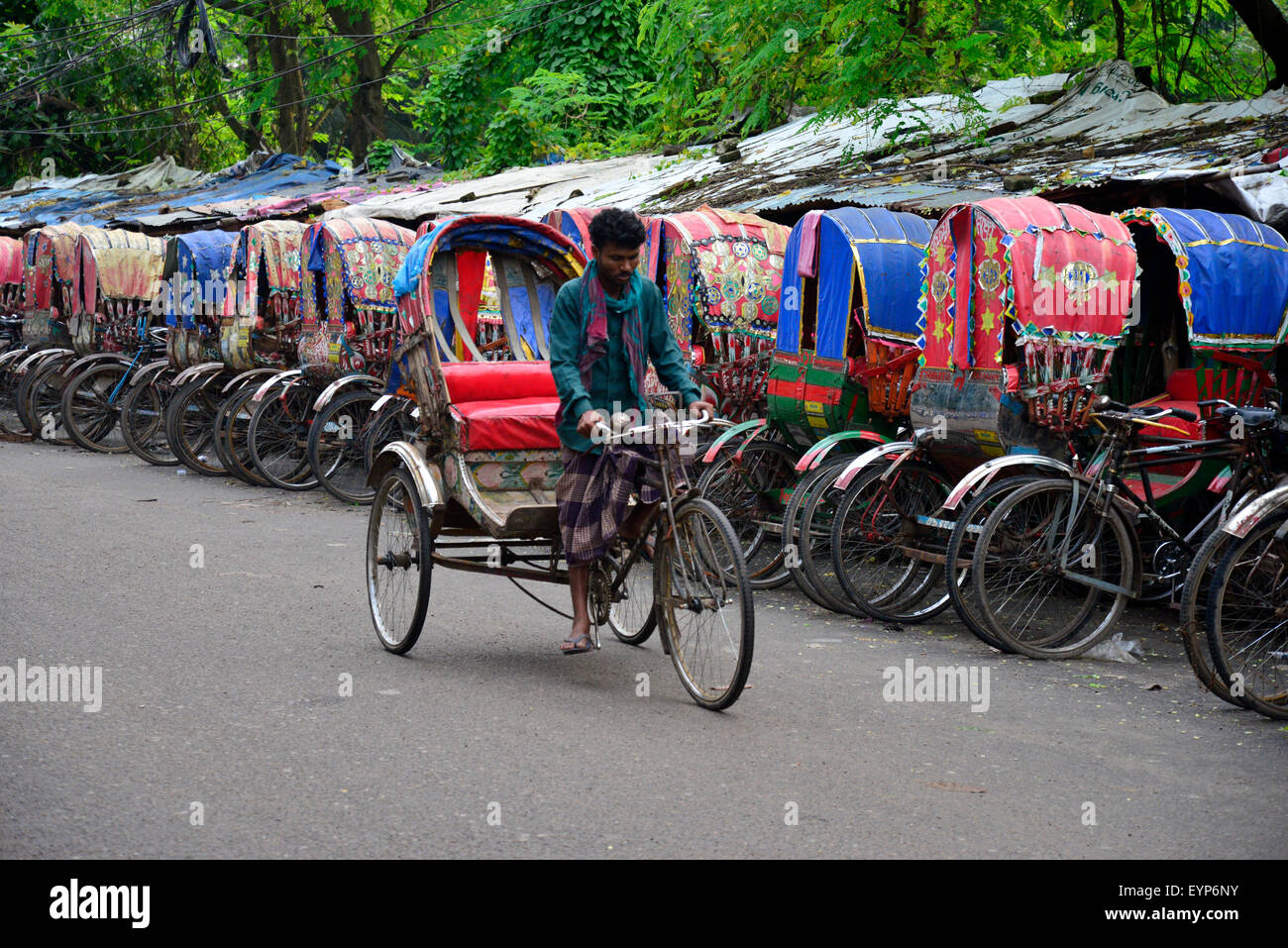 Dhaka rickshaw hi-res stock photography and images - Alamy