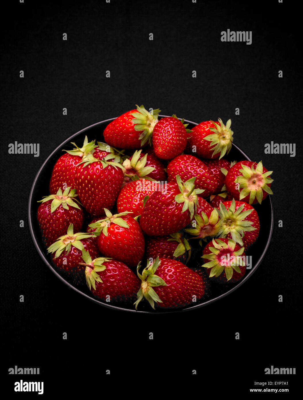 Black and white strawberry hi-res stock photography and images - Alamy