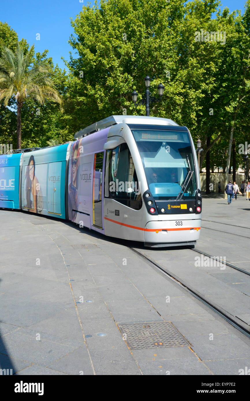 Bus seville tour hi-res stock photography and images - Alamy