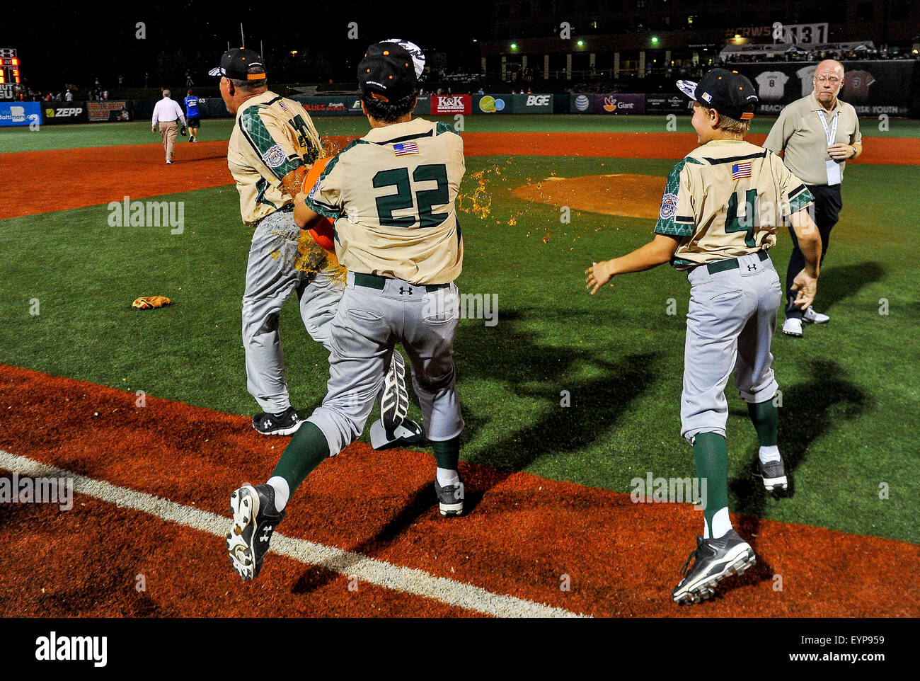 Gatorade dunk hi-res stock photography and images - Alamy