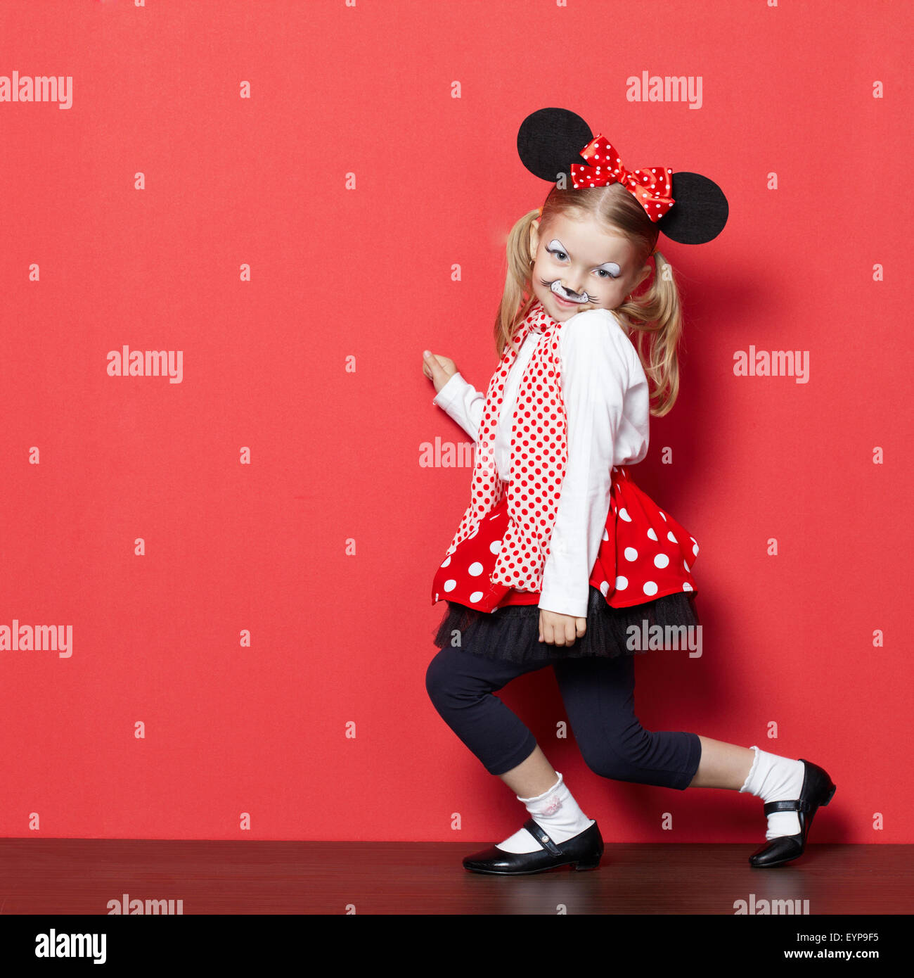 Mouse mask hi-res stock photography and images - Alamy