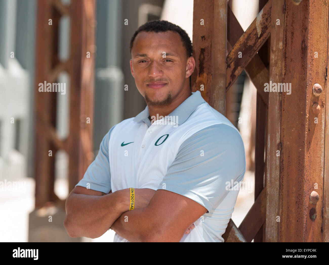 Burbank, CA. 31st July, 2015. Oregon Ducks linebacker Rodney Hardrick ...