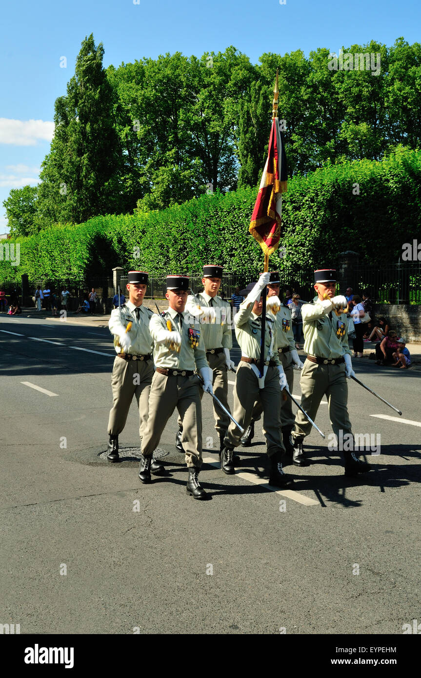 Soldiers marching at the military parade to celebrate 14th July ...