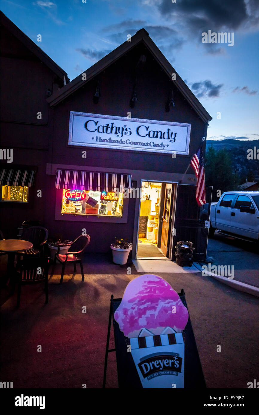 Cathy's Candy sweet shop in June Lake California USA Stock Photo - Alamy