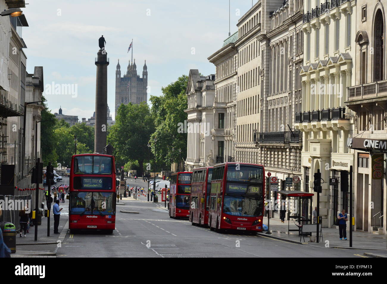 London rt bus hi-res stock photography and images - Alamy