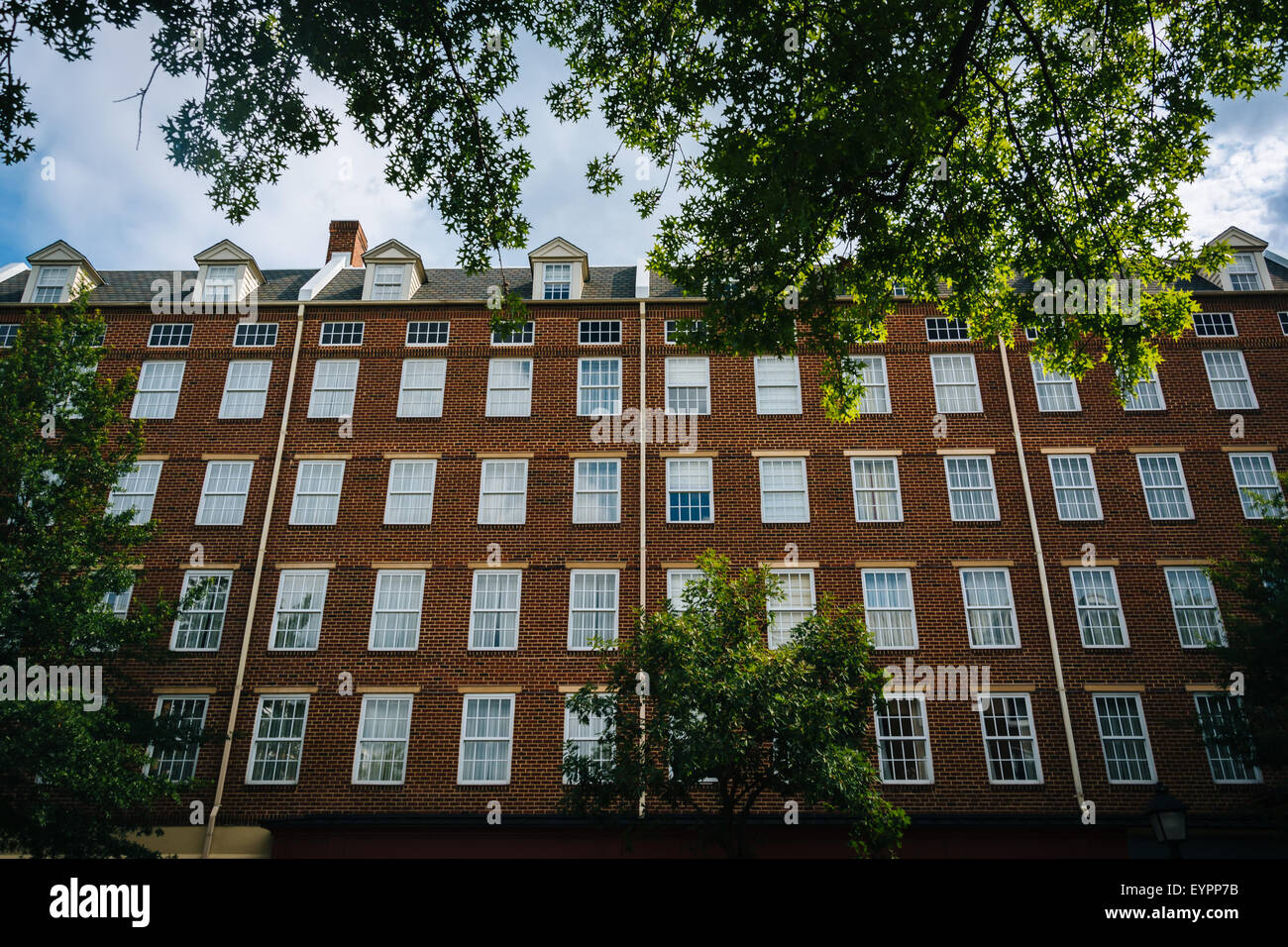 Brick building on King Street in Alexandria, Virginia Stock Photo - Alamy