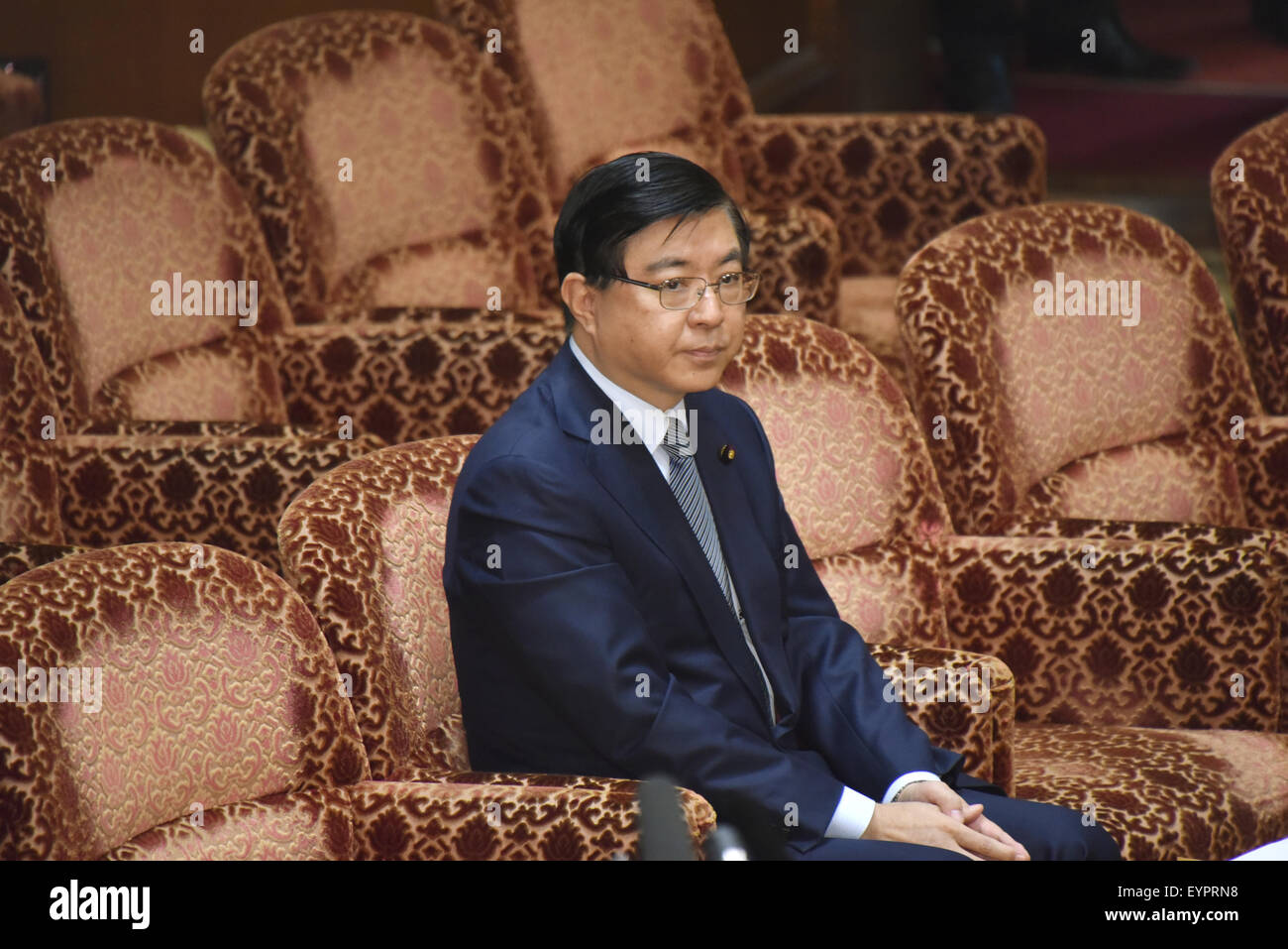 Tokyo, Japan. 3rd Aug, 2015. Yosuke Isozaki is grilled by Tetsuro ...