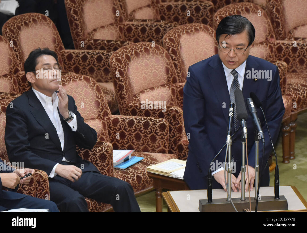 Tokyo, Japan. 3rd Aug, 2015. Yosuke Isozaki is grilled by Tetsuro ...