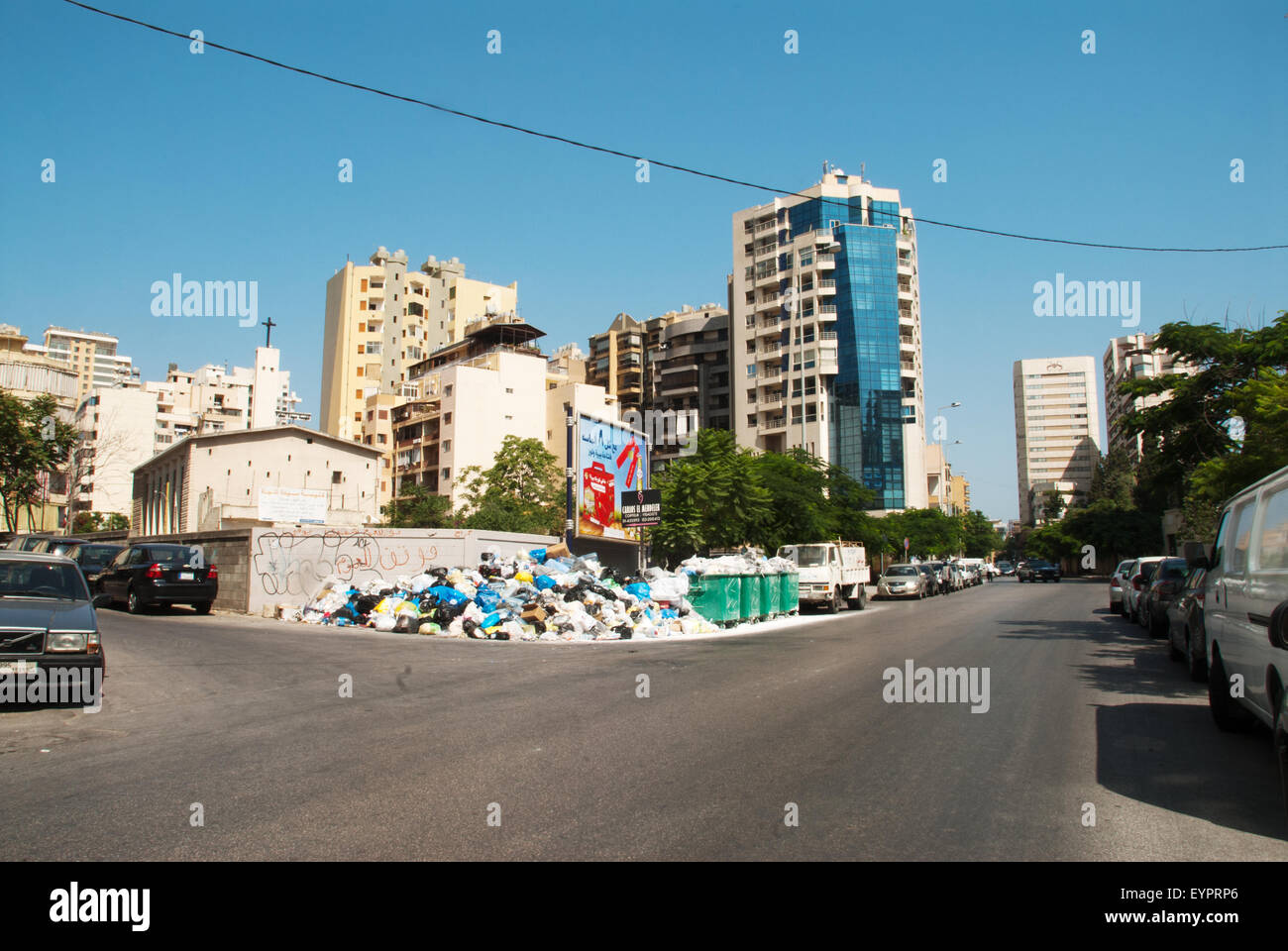 Garbage piles up in the streets of Beirut Lebanon Stock Photo - Alamy