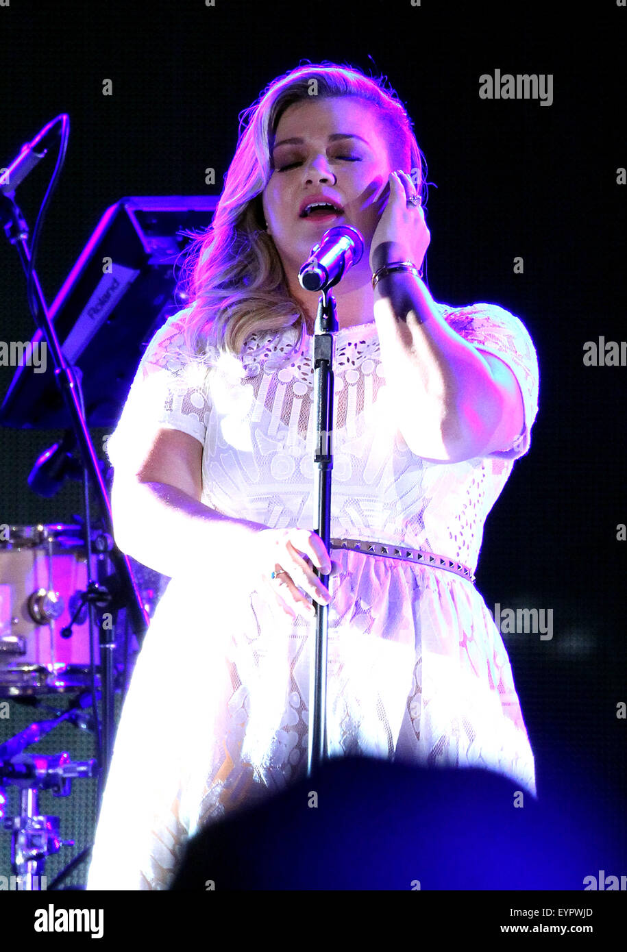 iHeartRadio Summer Pool Party Concert at Caesars Palace Resort & Hotel ...