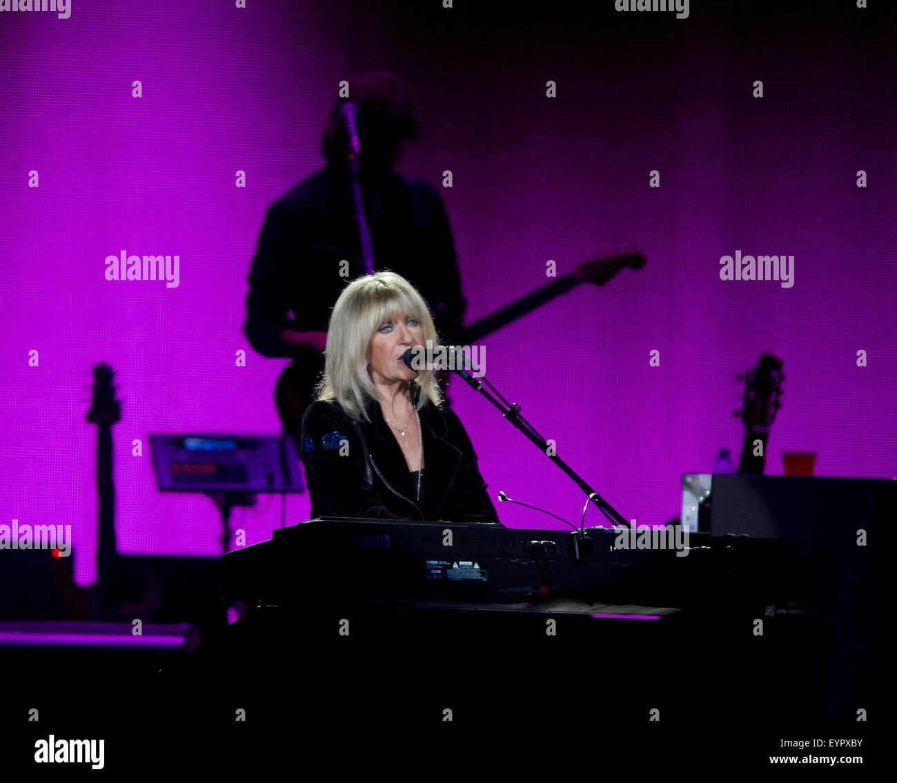 Christine mcvie fleetwood mac hi-res stock photography and images - Alamy