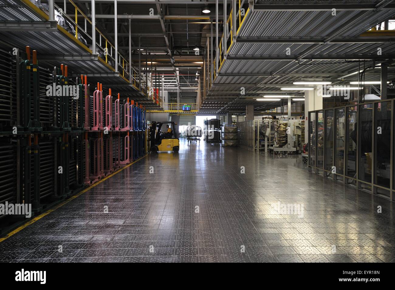 Inside car factory vehicles parts hi-res stock photography and images ...