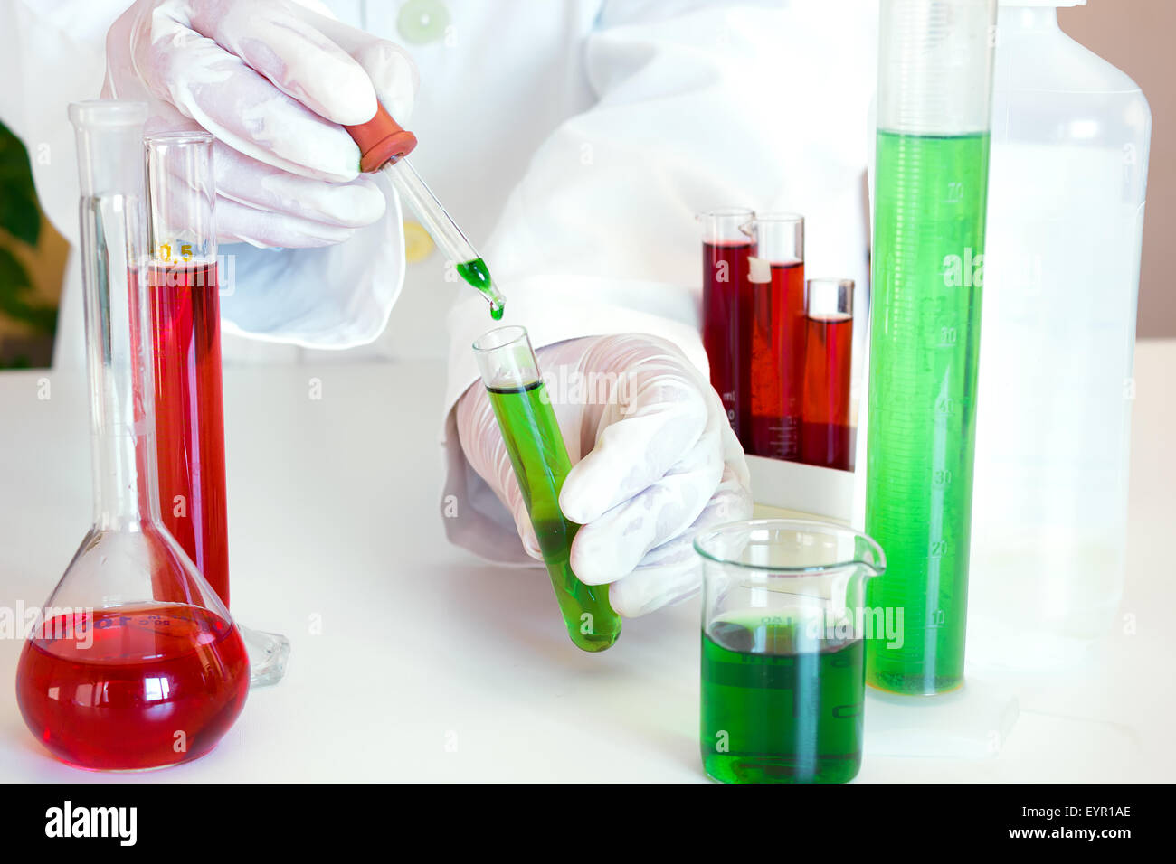 Scientist computer statistics lab hi-res stock photography and images ...