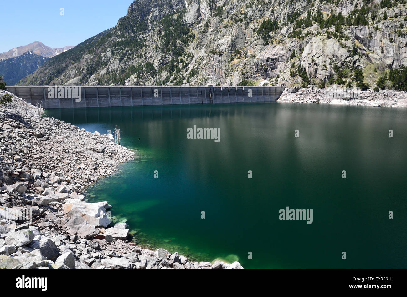 Dam Artificial High Resolution Stock Photography and Images - Alamy