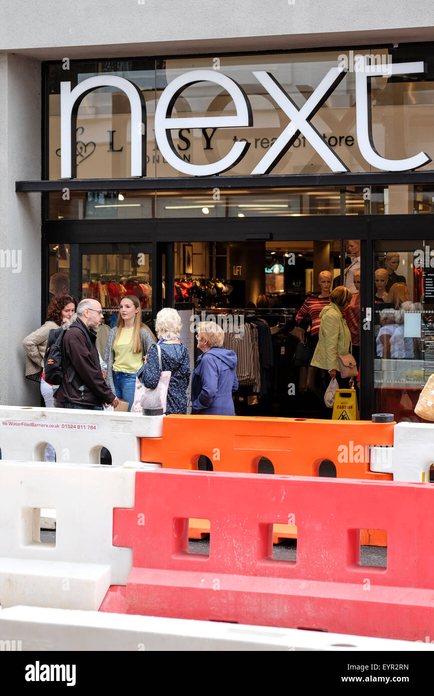 Plastic road barriers hi-res stock photography and images - Alamy