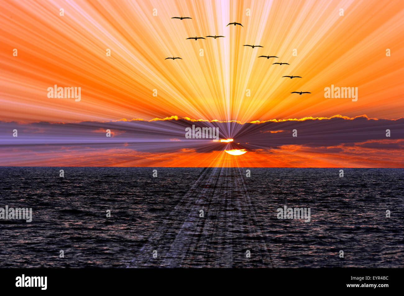 Brilliant sun rays hi-res stock photography and images - Alamy