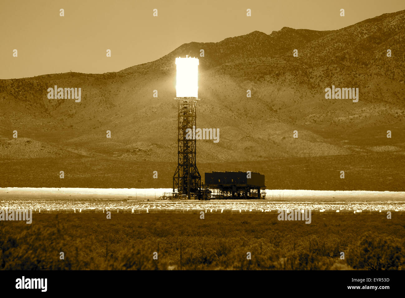 A solar farm that uses 1000's of large mirrors to super heat water to ...