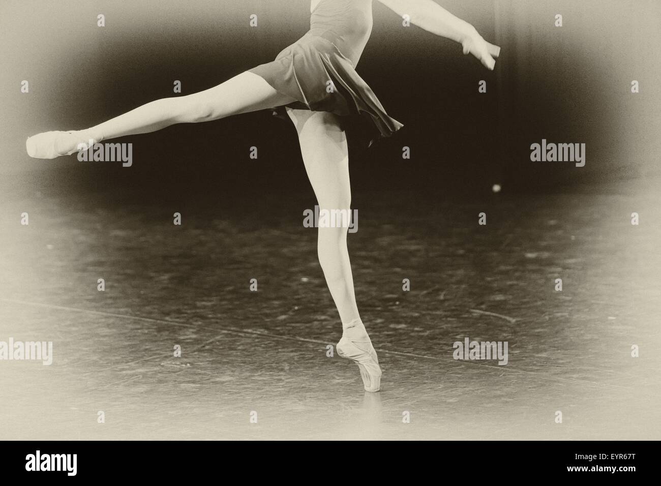 Classical dance show hi-res stock photography and images - Alamy