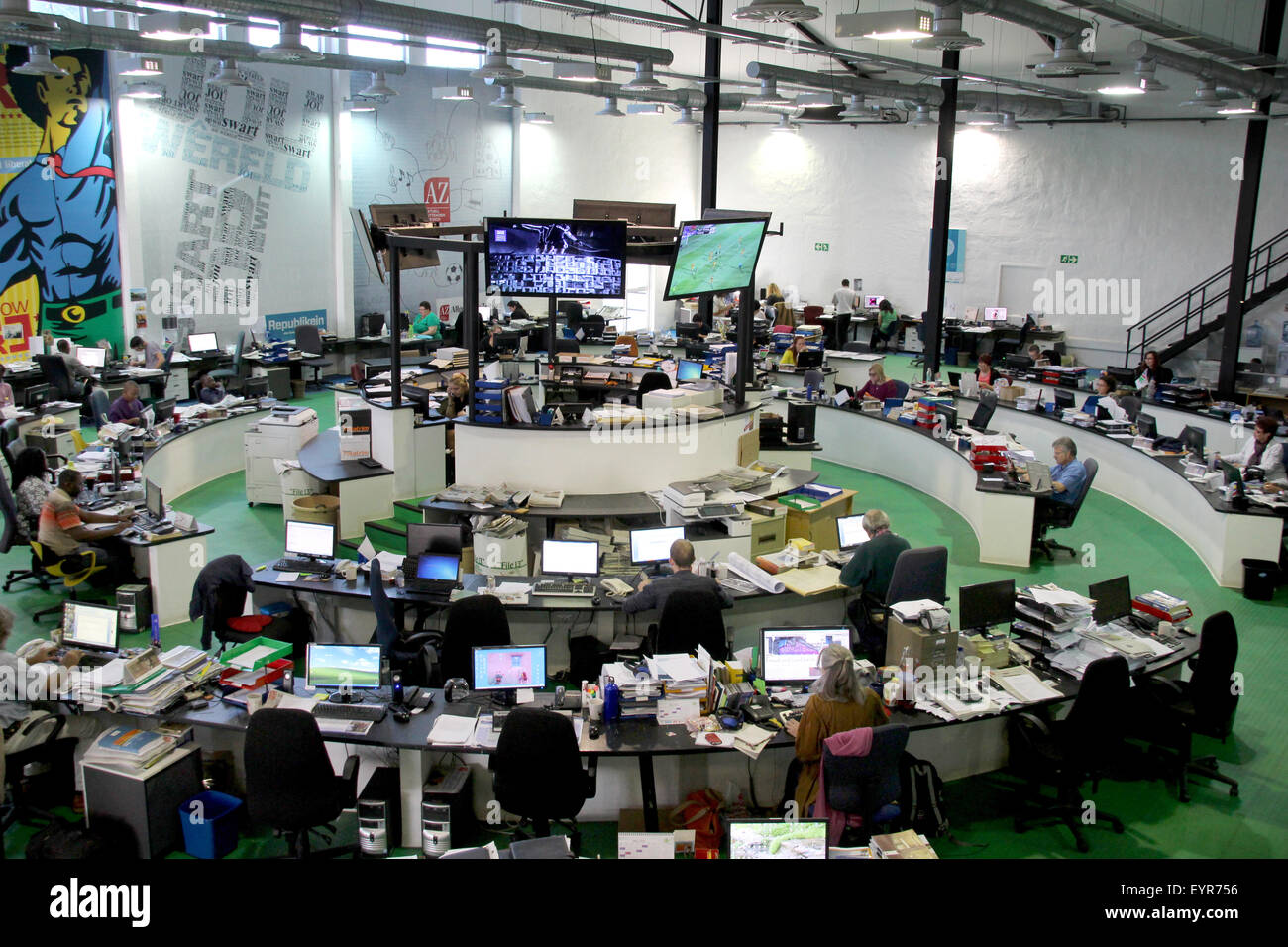 Newsroom newspaper hi-res stock photography and images - Alamy