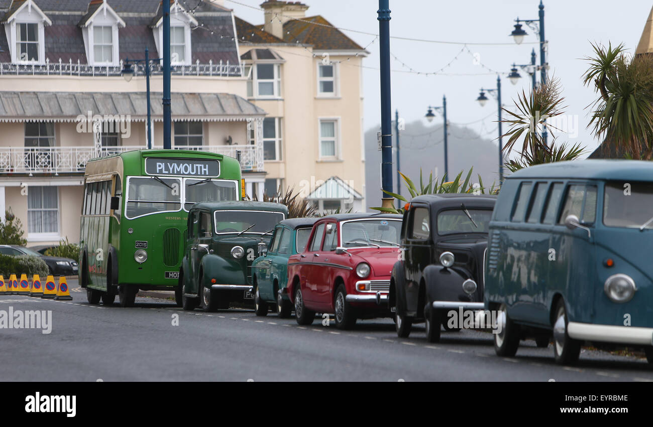 David Thewlis and Jonathan Bailey film a scene for the as yet untitled ...