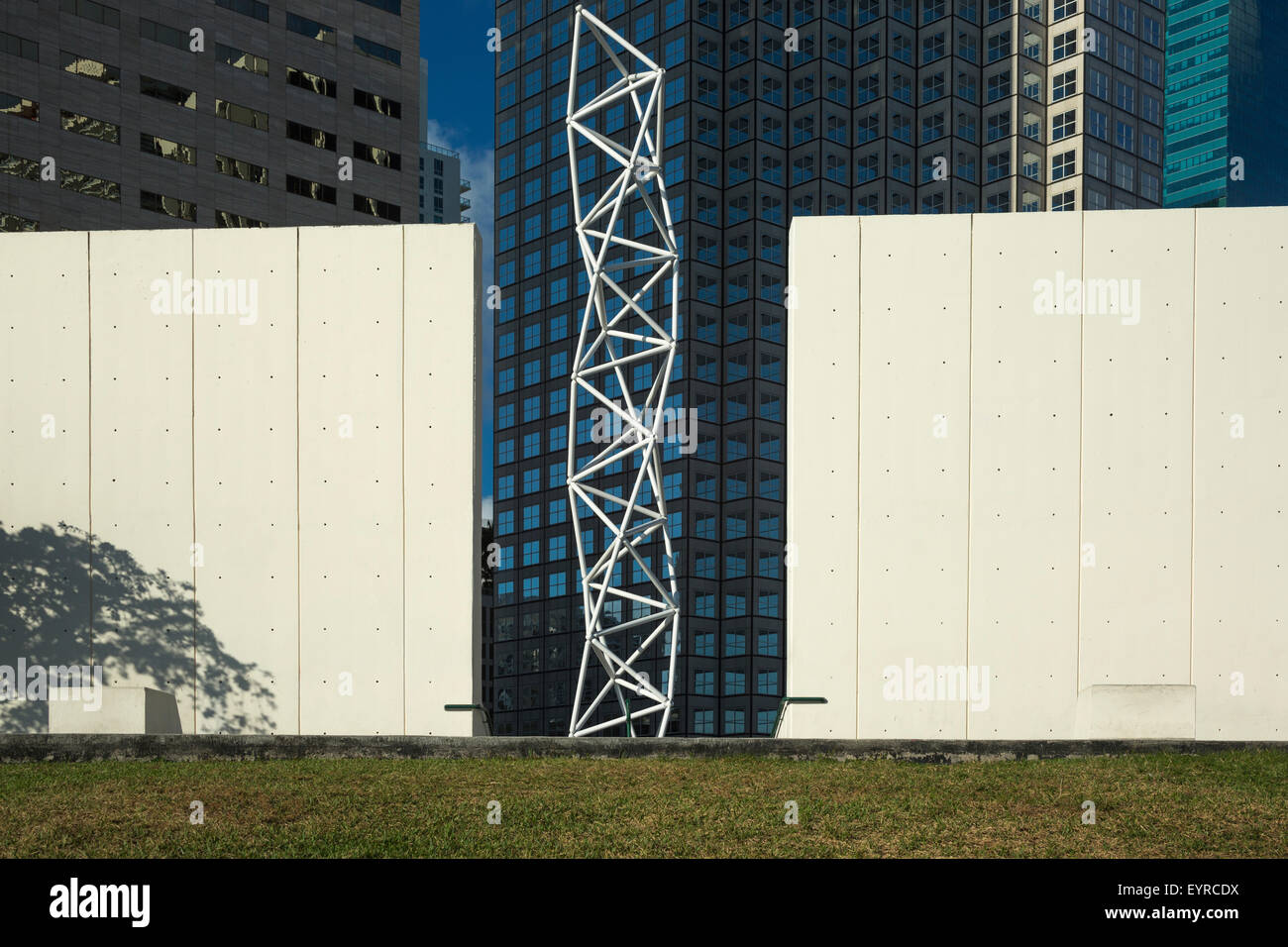 CHALLENGER MEMORIAL (ISAMU NOGUCHI / BUCKMINSTER FULLER 1986) BAYFRONT ...