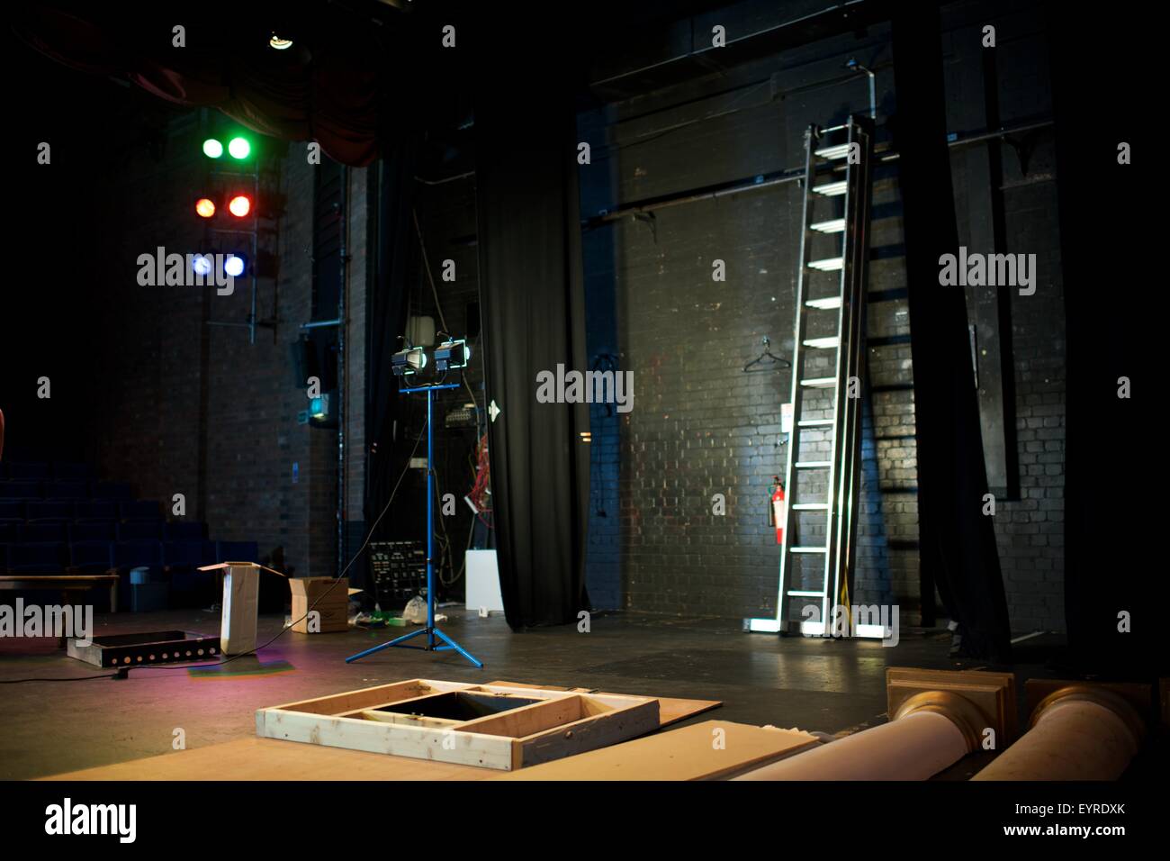 Stage Design Theatre Stock Photos & Stage Design Theatre Stock Images ...
