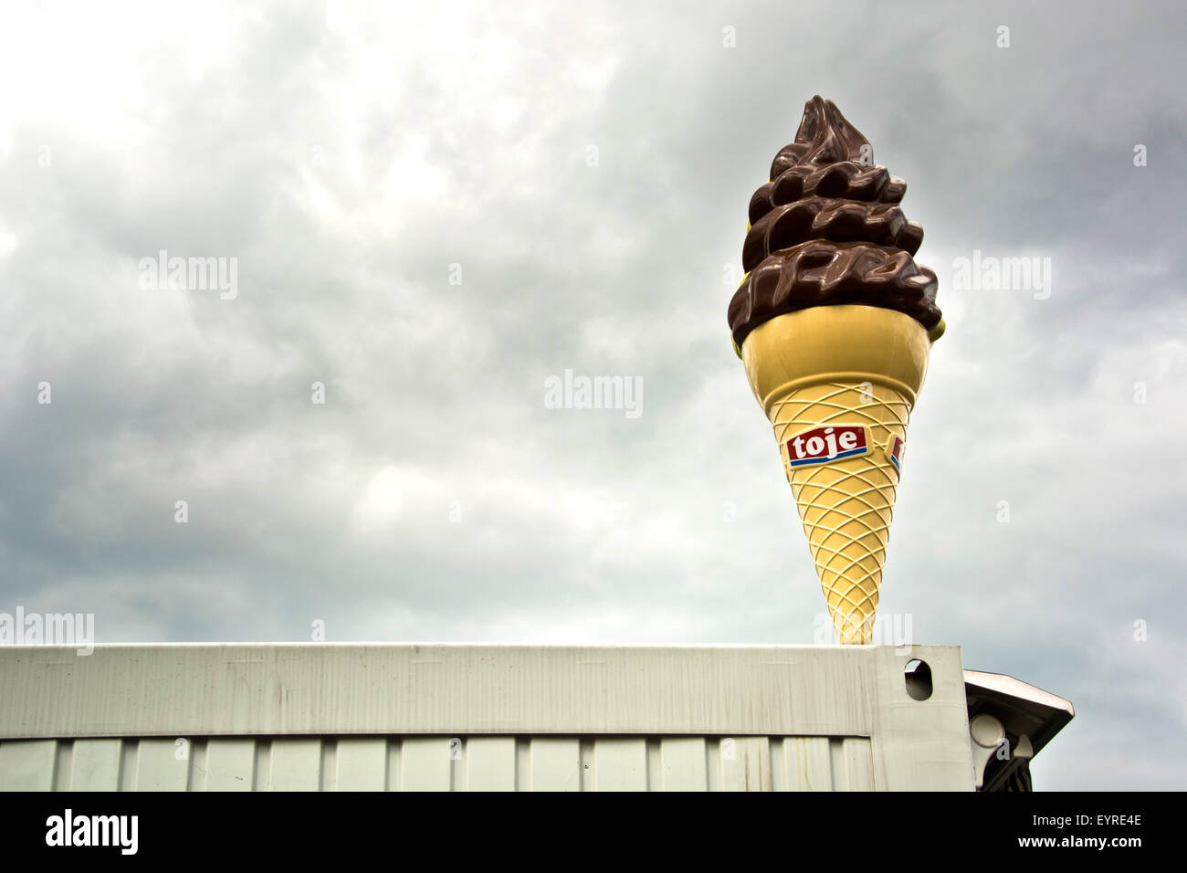 ice cream shop sign Stock Photo - Alamy