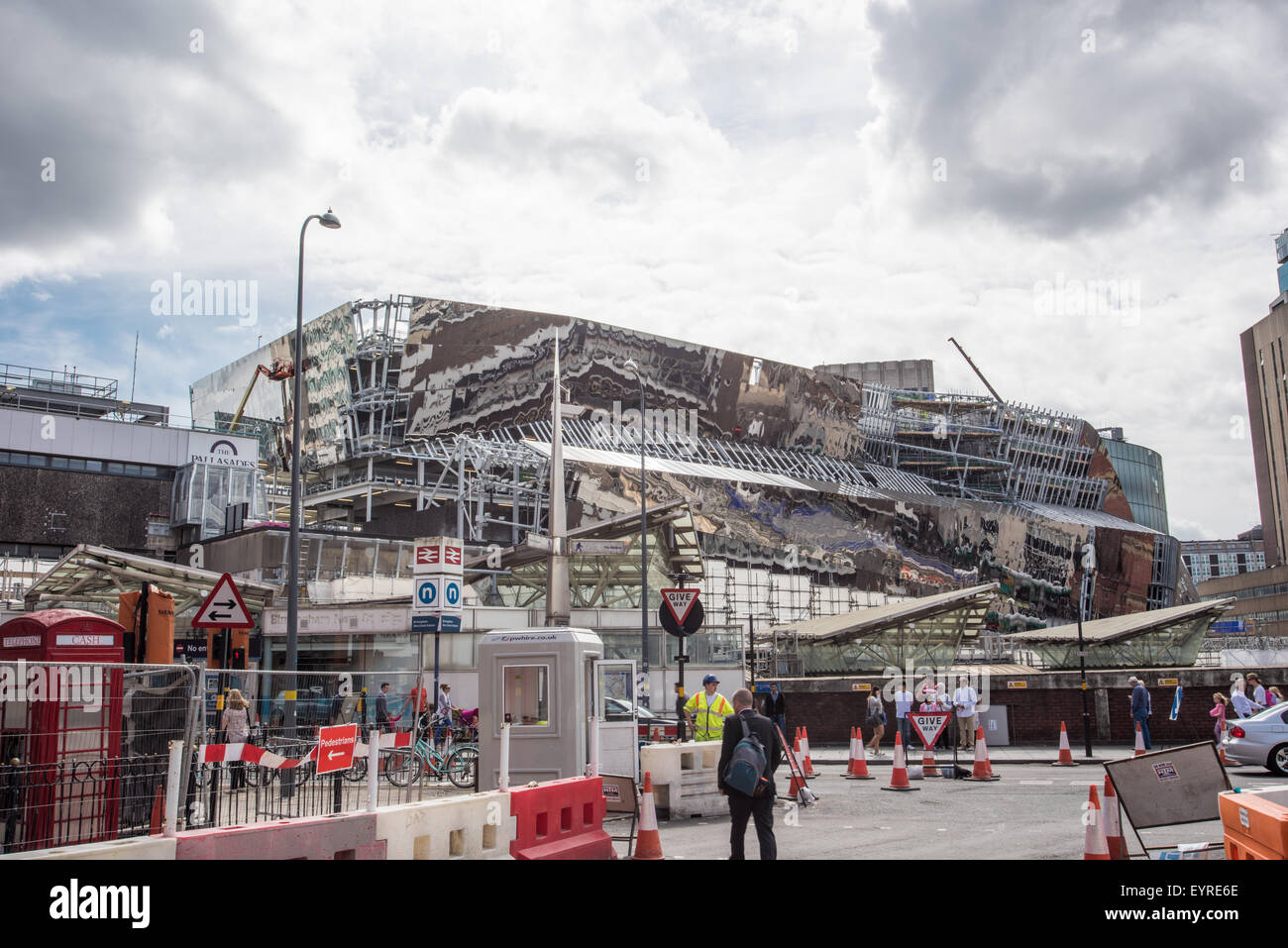 People birmingham new street hi-res stock photography and images - Alamy