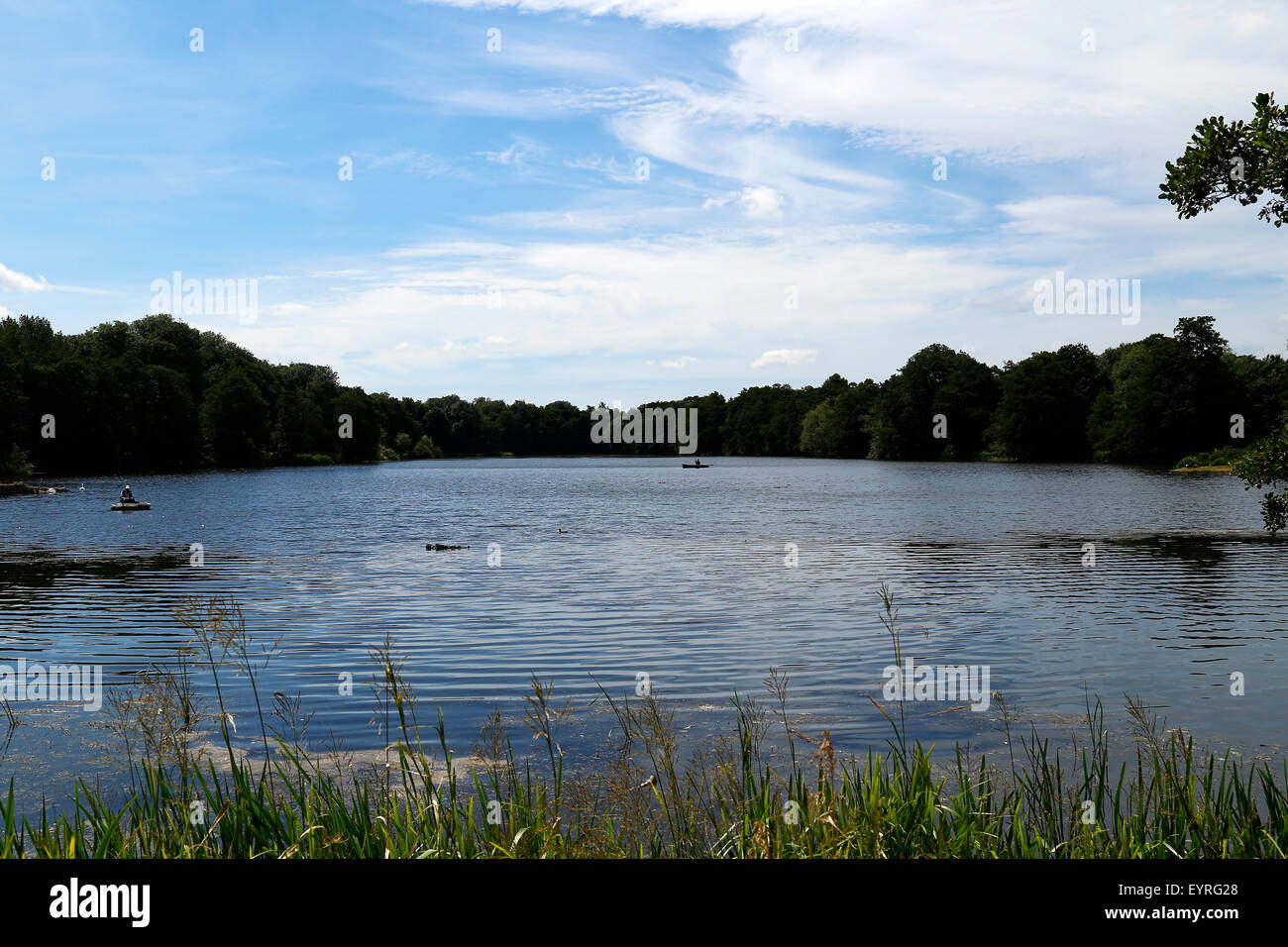 The Lake at Lullingstone Castle in Kent Stock Photo - Alamy