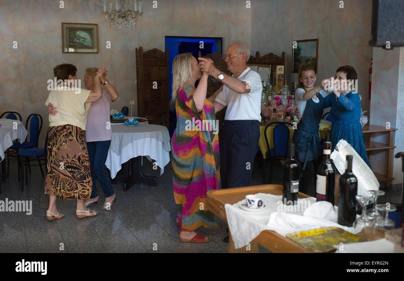 Afternoon tea dance hi-res stock photography and images - Alamy