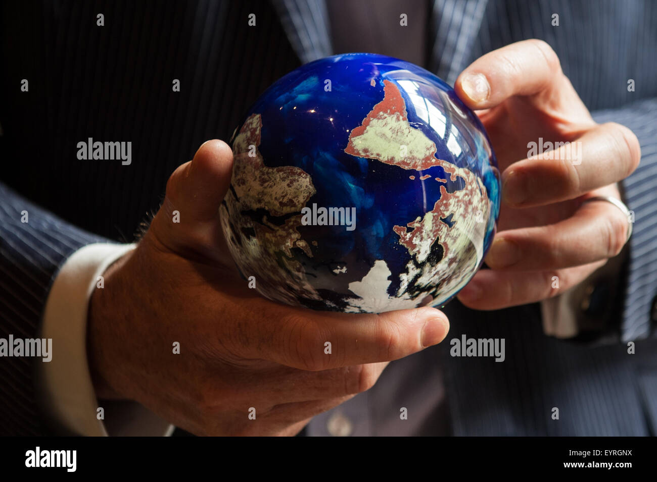 Globalisation hi-res stock photography and images - Alamy