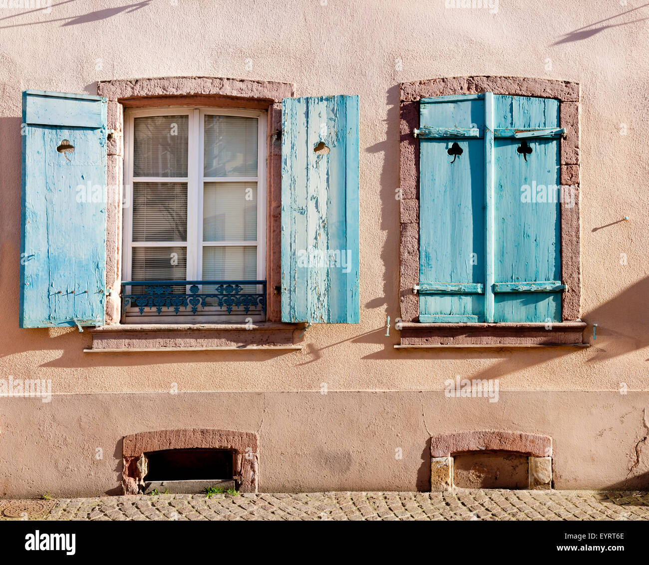 Open and closed window Stock Photo - Alamy
