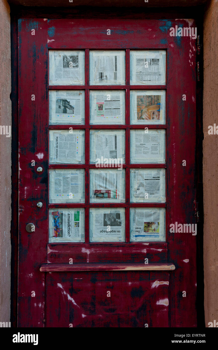 People stuck door hi-res stock photography and images - Alamy