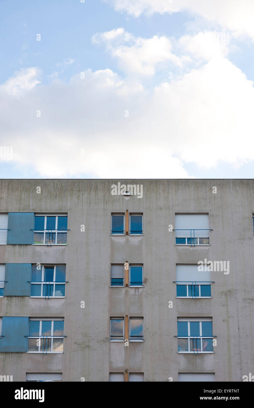 Concrete flats hi-res stock photography and images - Alamy