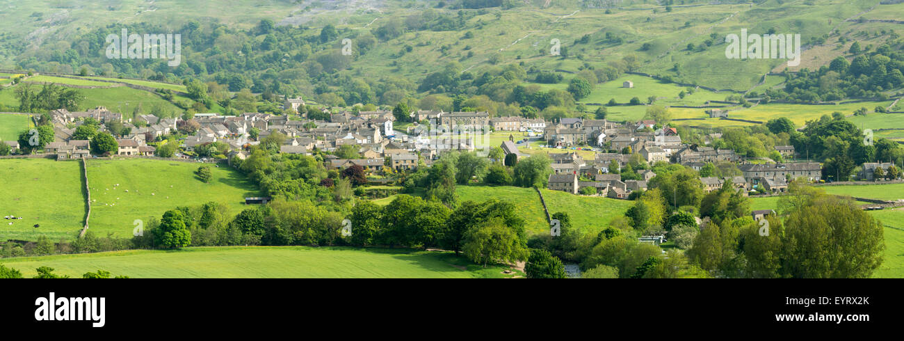 Panoramic view of Reeth in Swaledale, The Yorkshire Dales, England ...