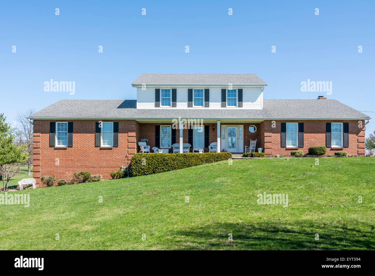 Middle class residence hi-res stock photography and images - Alamy