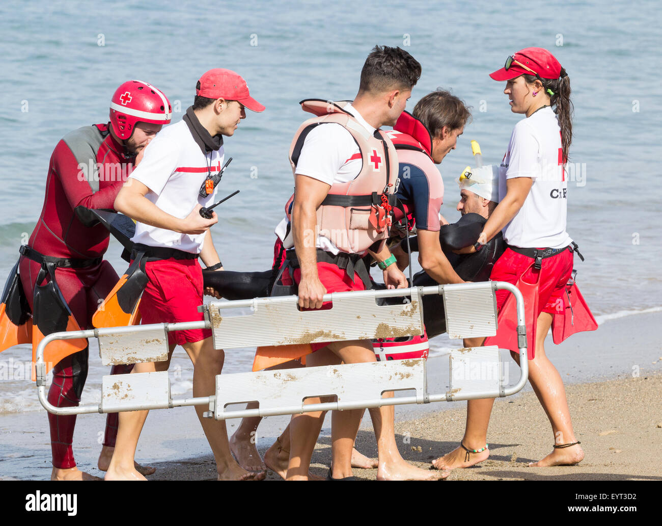 Lifeguards Cpr Stock Photos & Lifeguards Cpr Stock Images - Alamy