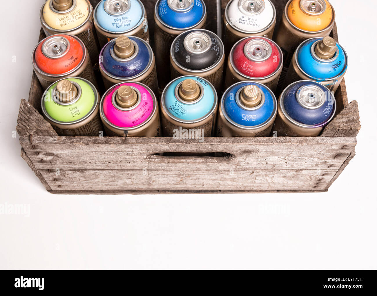 Box of cans hi-res stock photography and images - Alamy
