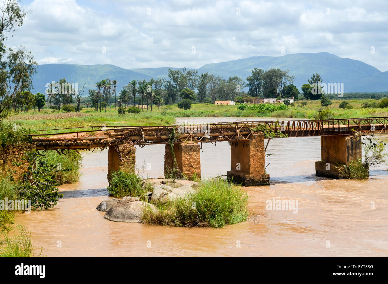 Ruins of a bridge in rural Angola, Benguela province Stock Photo - Alamy