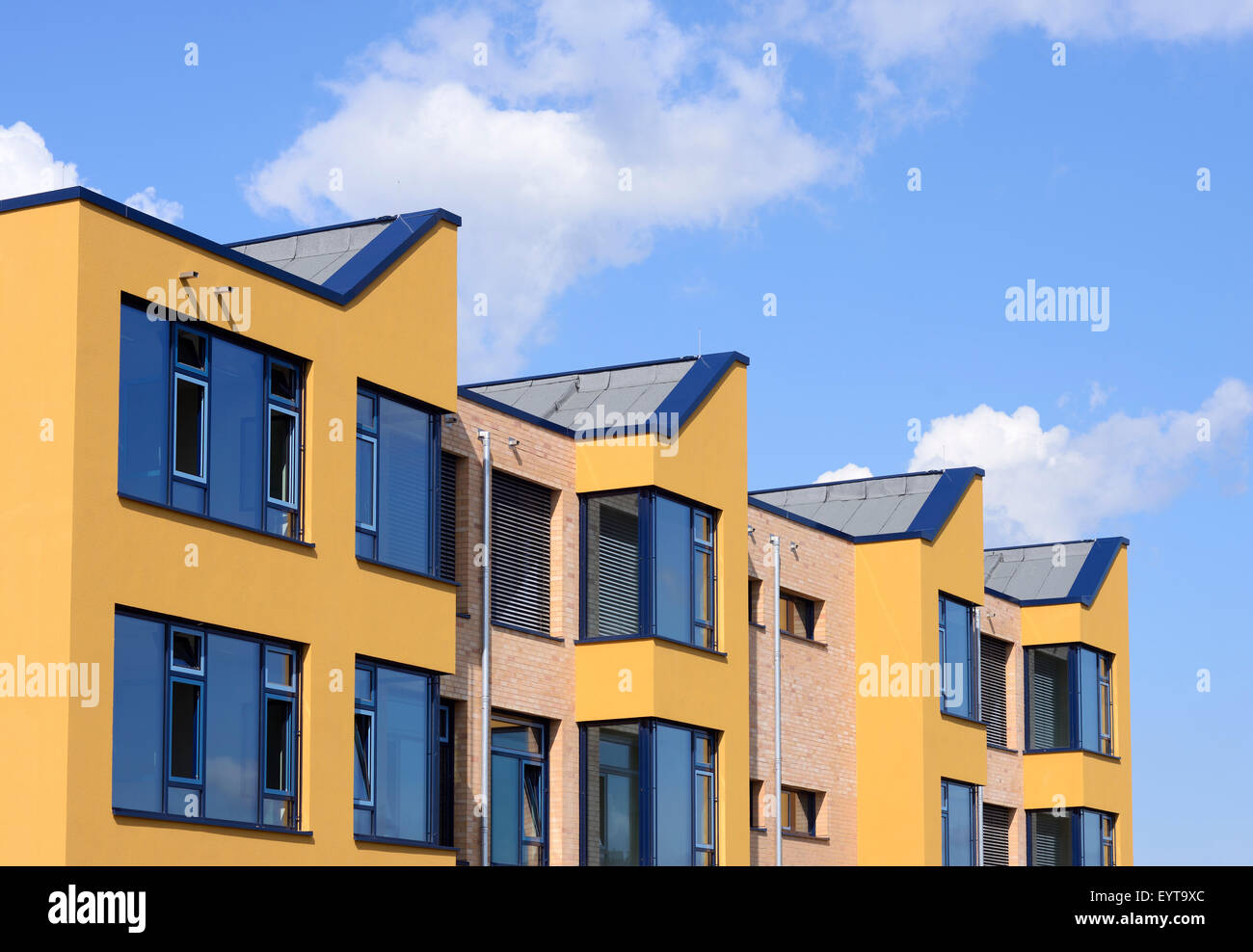 Modern school hi-res stock photography and images - Alamy