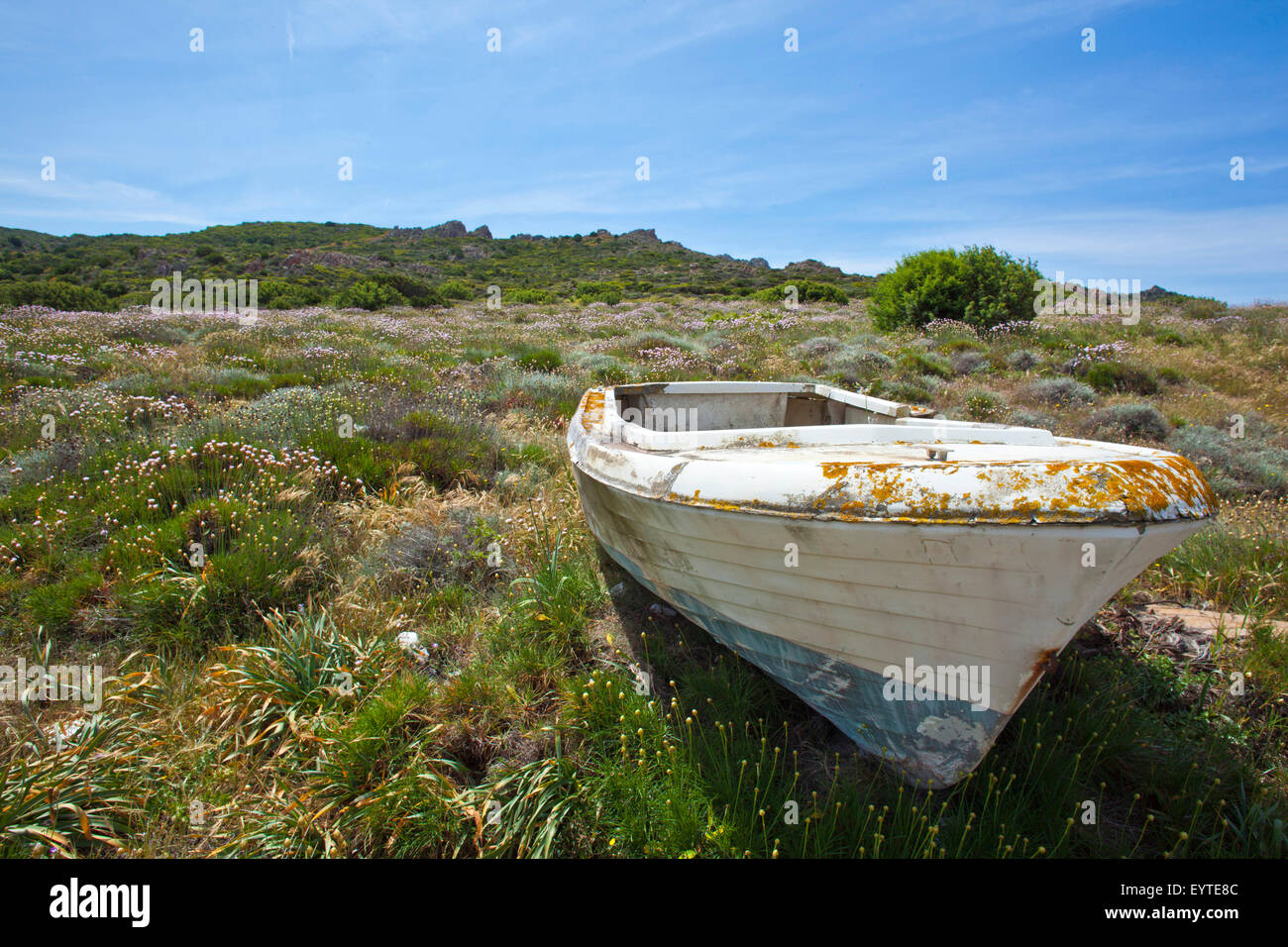 Boat ashore hi-res stock photography and images - Alamy