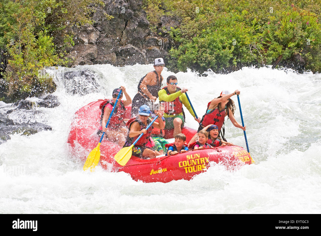 Whitewater rafters family hi-res stock photography and images - Alamy
