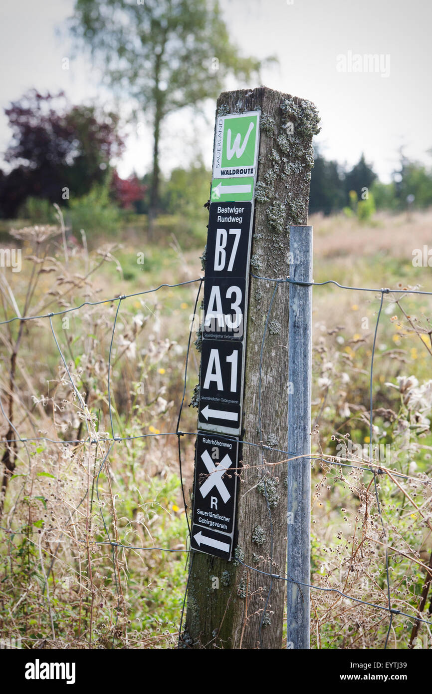 Fence post, sign, Sauerland footpaths Stock Photo - Alamy