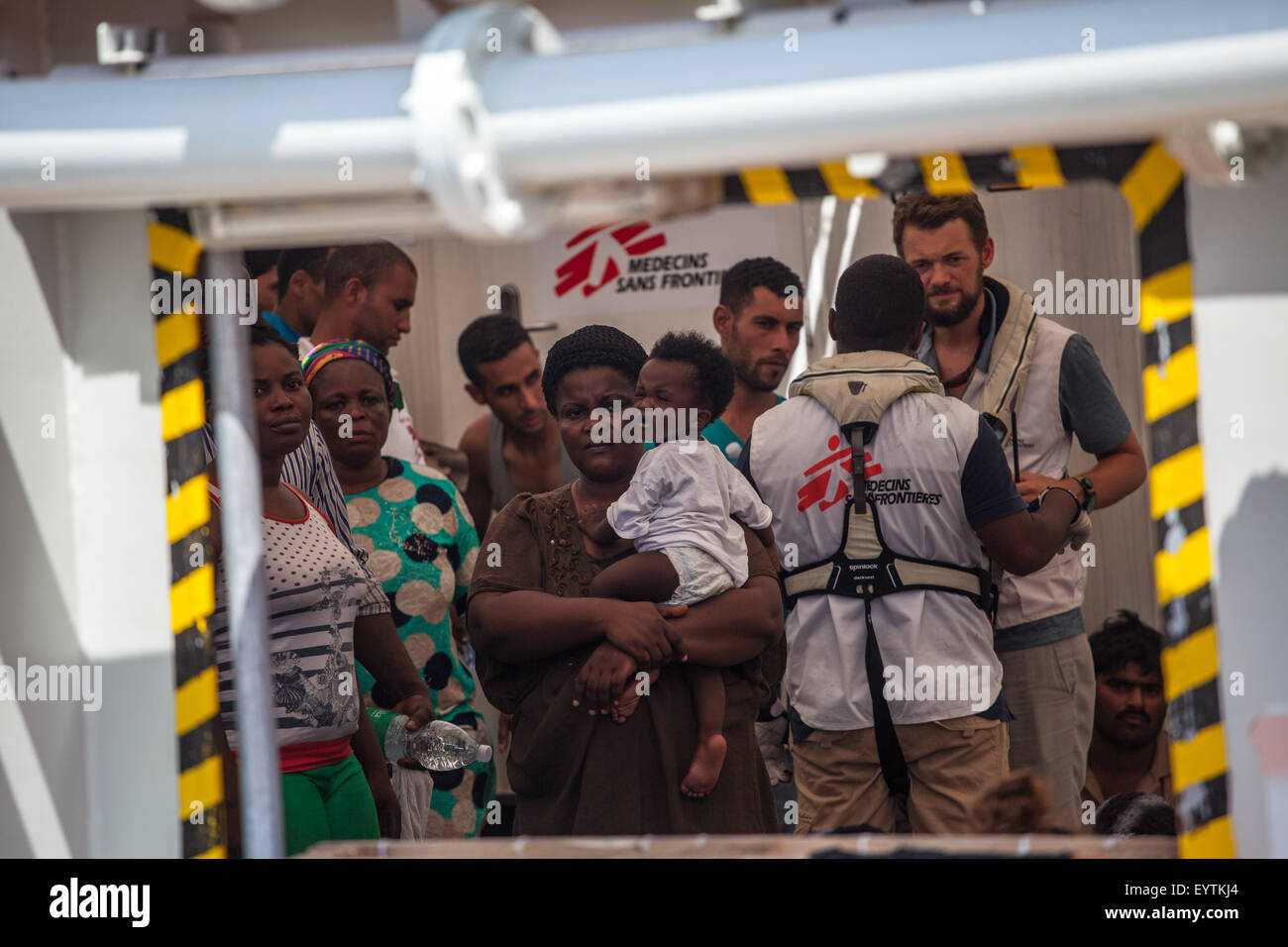 Doctors without borders hi-res stock photography and images - Alamy